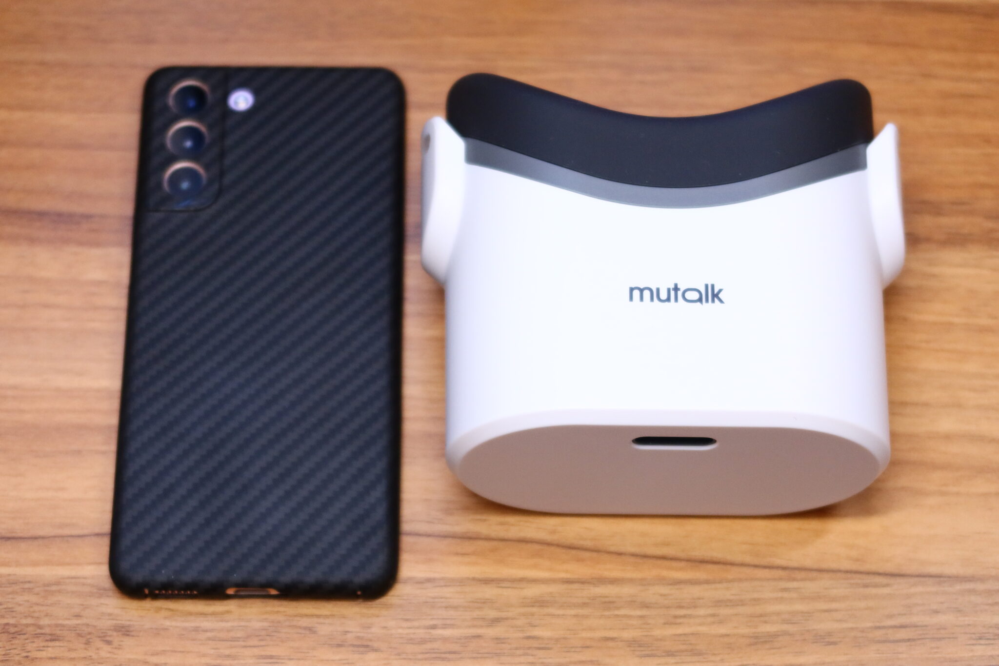 深夜でも大声で騒げる！？VRChatでも使える防音マイク『Mutalk』をレビュー！ | こはろぐ